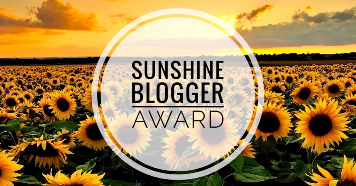 Sunshine Blogger Award - Richie's Room